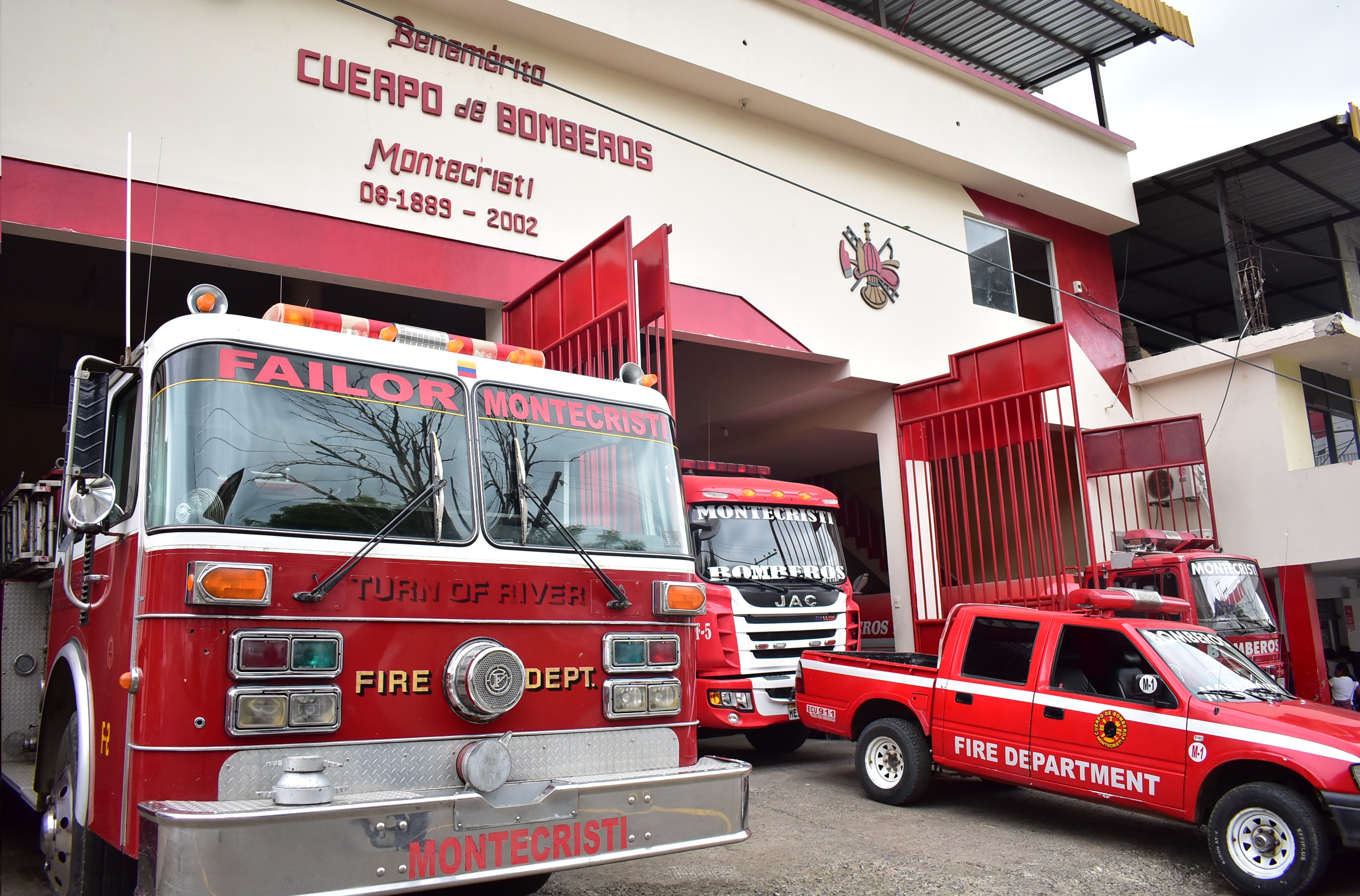 Cuarteles - Benemérito Cuerpo de Bomberos Montecristi